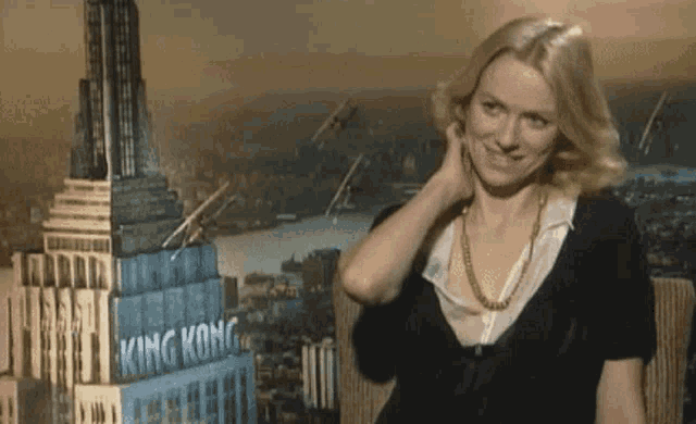 Naomi Watts Scratching Naomiwatts Scratching Discover And Share S